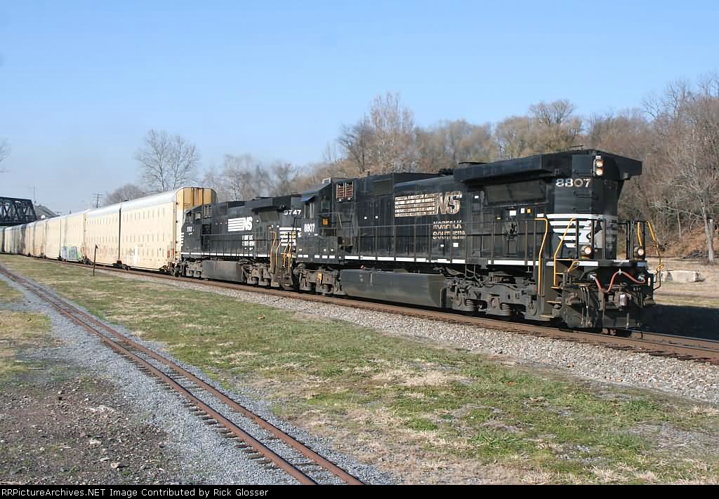 NS 190 With LHF D9-40C on LEHL @ 1057 hrs